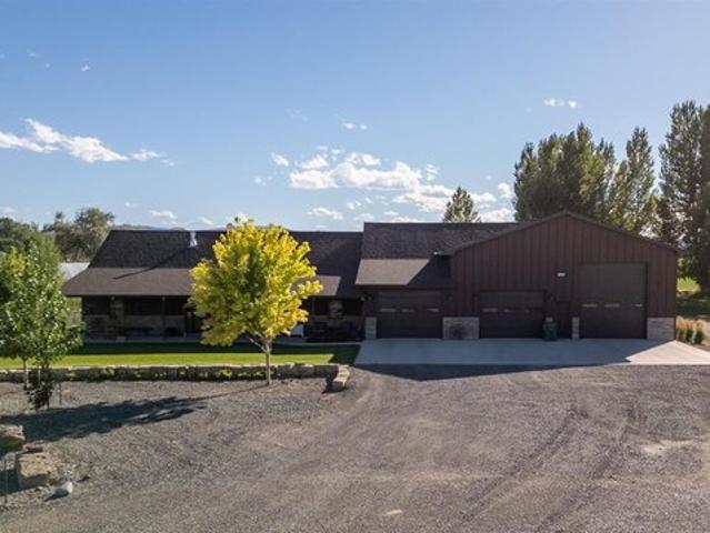 20 Emily Ln, Powell, WY 82435