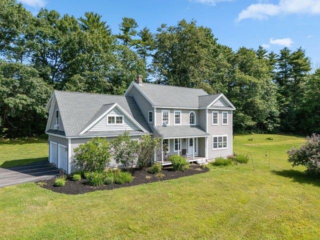 20 Equestrian Ln, Gorham, ME 04038