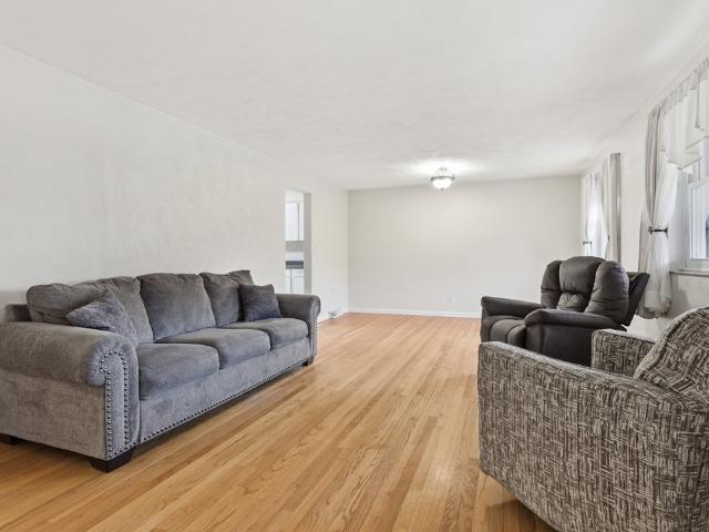 20 Fairhill Dr