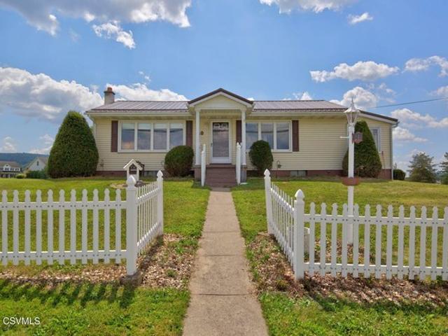 20 Firehall Rd, Bloomsburg, PA 17815