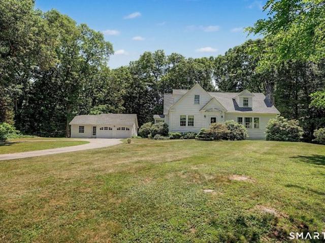 20 Forest Hills Dr, Madison, CT 06443
