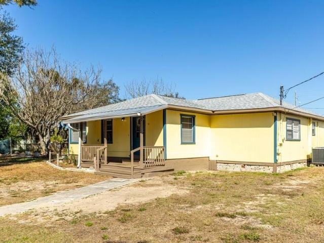 20 Florida St, Frostproof, FL 33843 | MLS #O6384 | Compass