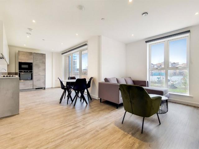 20 Fresh Wharf Road, Barking IG11, 2 bed flat to rent, £1,900 pcm | PrimeLocation
