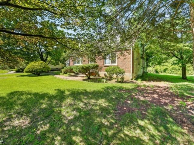 20 Gates Rd
