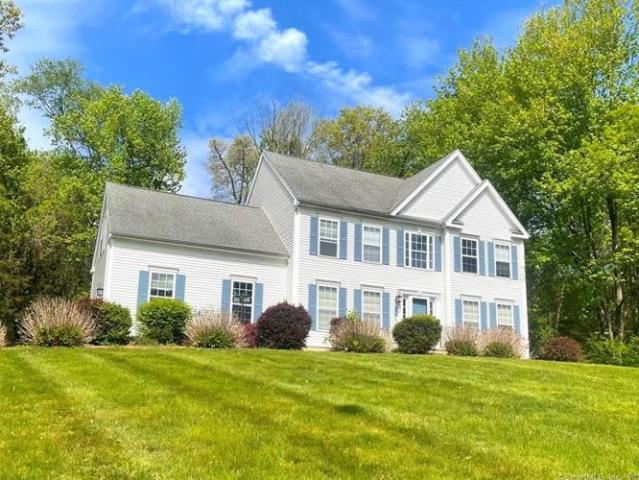 20 Gaylord Mountain Rd, Hamden, CT 06518