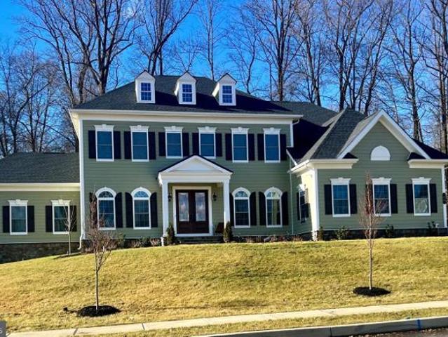 20 Gershwin Dr, West Chester, PA 19380