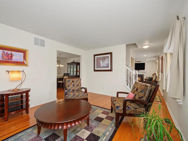 20 Golf Dr