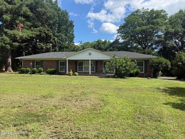 20 Greenway Dr, Jackson, TN 38305