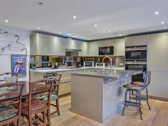 20 Gunter Grove, Lot's Village, London, SW10 0UN, United Kingdom | 3 bed apartment for rent #168072472 | Rentberry