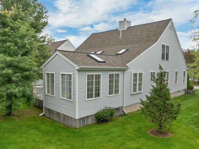 20 Hampton Meadows