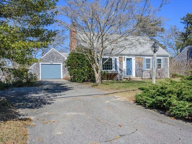 20 Harold St, Harwich Port, MA 02646