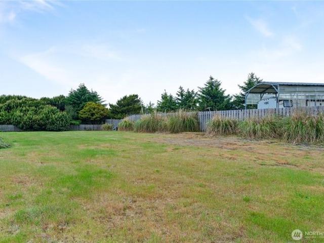 20 Haven Ln, Copalis Beach, WA 98535