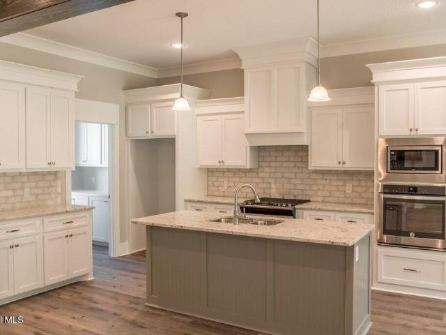 20 Hidden Pond Way