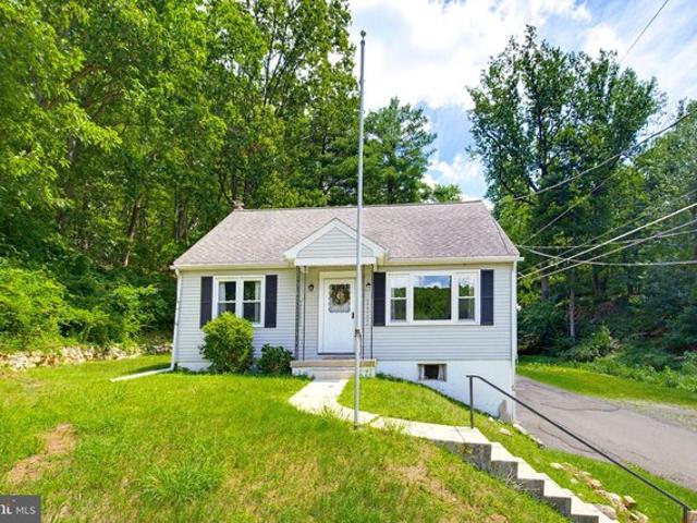 20 Hill Ln, Mohnton, PA 19540