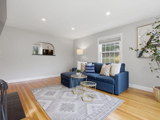 20 Hilltop Ter, Woburn, MA 01801 | MLS #73498 | Compass