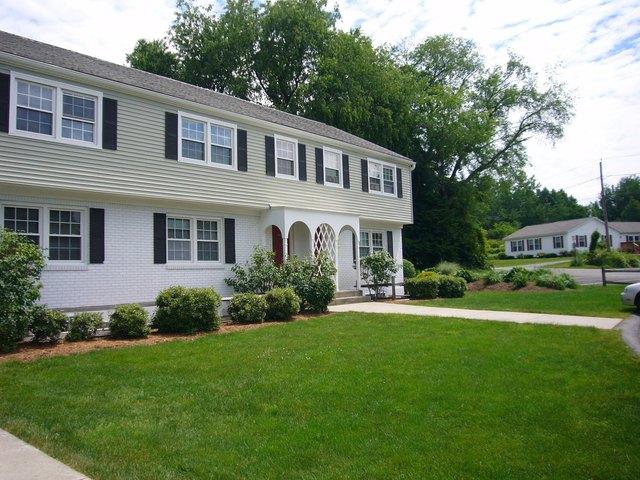 20 Hobart Ln Unit 18 46, Amherst, MA 01002
