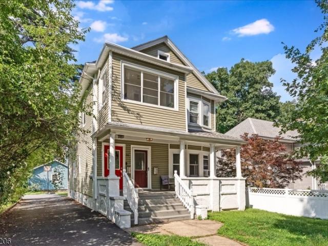 20 Howe Ave # 2