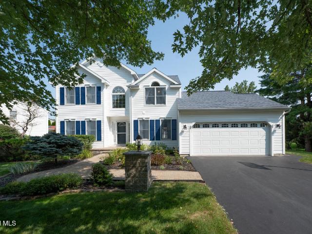 20 Ivywood Drive