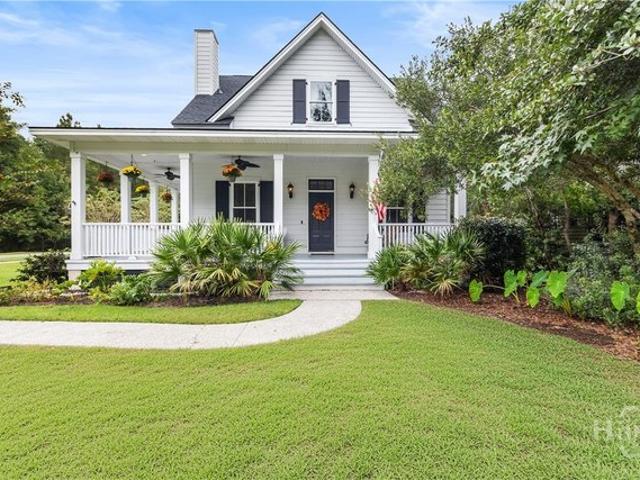 20 Jacobs Cir, Richmond Hill, GA 31324