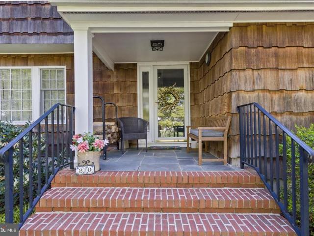 20 Jeffrey Lane