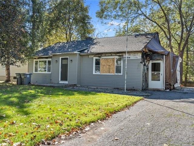 20 Kevan Cir, Manlius, NY 13104