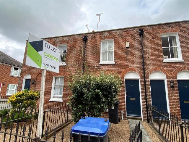 20 Kirbys Lane, Canterbury 2 Ref 3584 CT2, 2 bed property to rent, £1,330 pcm | PrimeLocation