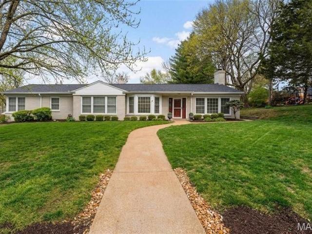 20 Ladel Ct, Olivette, MO 63132
