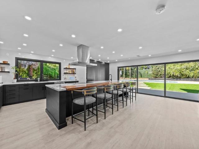 20 Lake Helix Drive