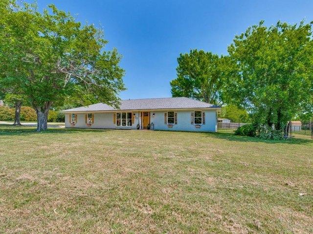 20 Lee Dr, Heath, TX 75032