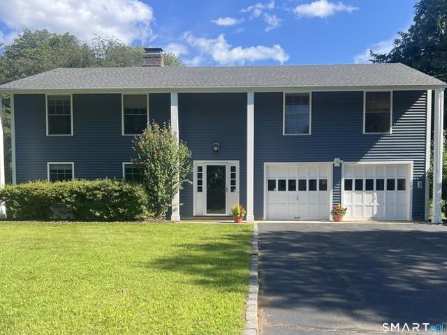 20 Lincoln Dr, New Canaan, CT 06840