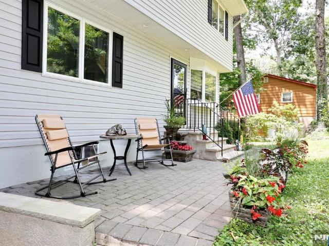20 Linnea Place