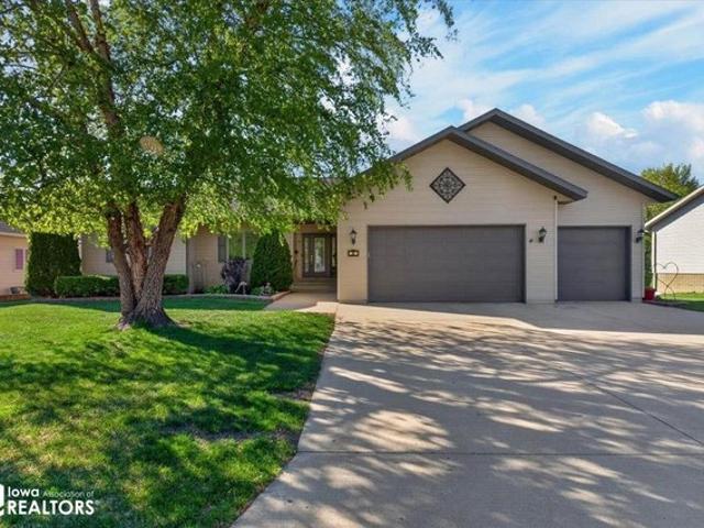 20 Lido Rd, Clear Lake, IA 50428