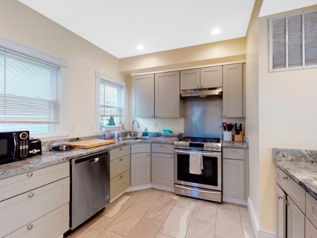 20 Litchfield St, Unit 1, Boston, MA 02135 | MLS #73486 | Compass