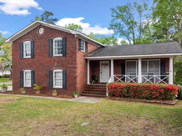 20 Lombardi Ln, Hanahan, SC 29410