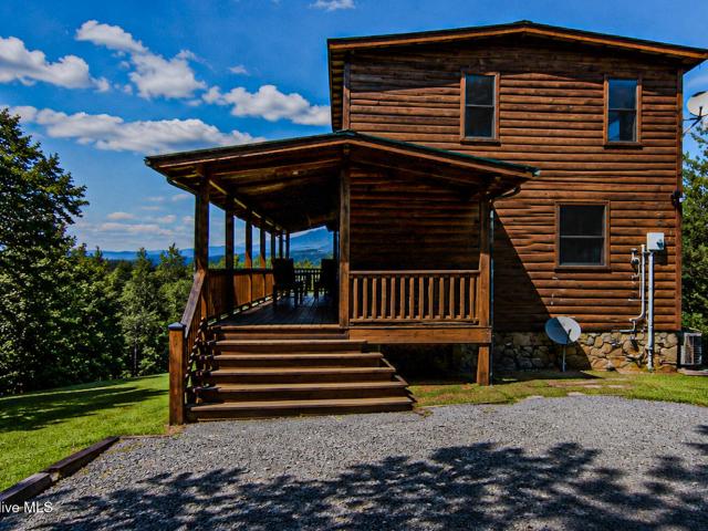 20 Locust Pointe Trail