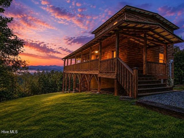 20 Locust Pointe Trl, Murphy, NC 28906