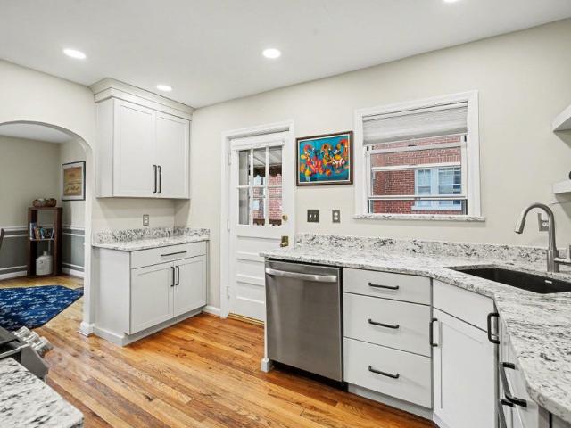 20 Lockwood Place