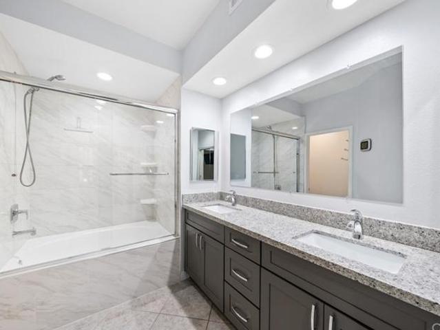 20 Magellan Aisle, Irvine, CA