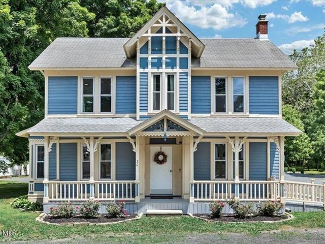 20 Main St, Poestenkill, NY 12140