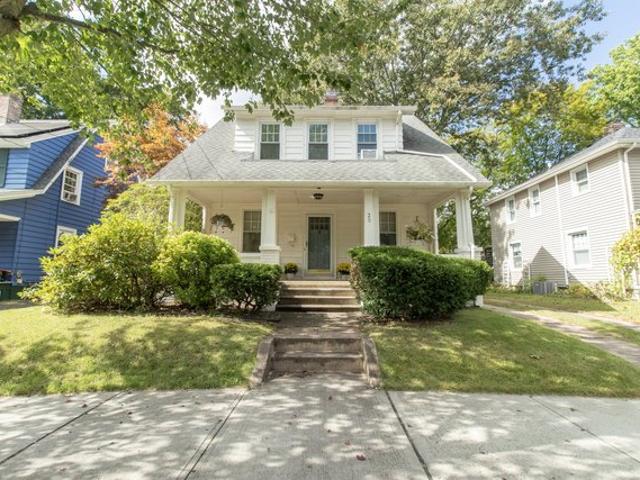 20 Maplewood Rd, New Haven, CT 06515