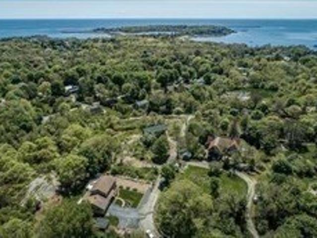 20 Marble St, Gloucester, MA 01930