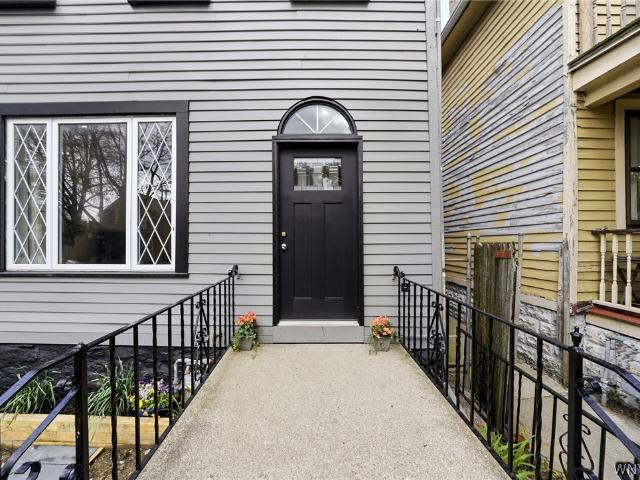 20 Mariner Street