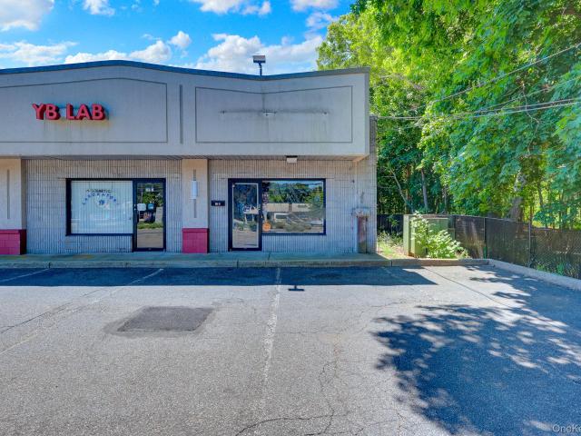 20 Middle Country Road B