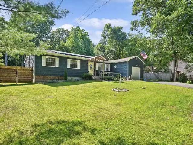 20 Middle Island Road, Middle Island, NY 11953 MLS# 3562796