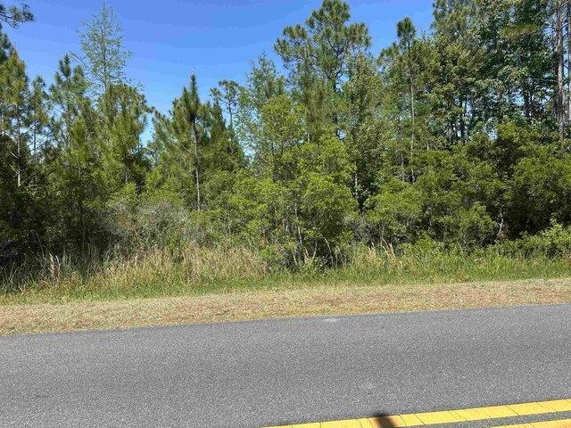 20 Mill Rd, Carrabelle, FL 32322