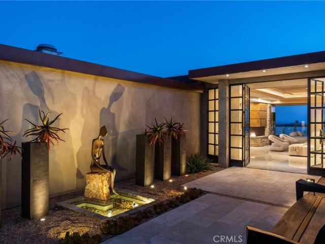 20 Monarch Bay