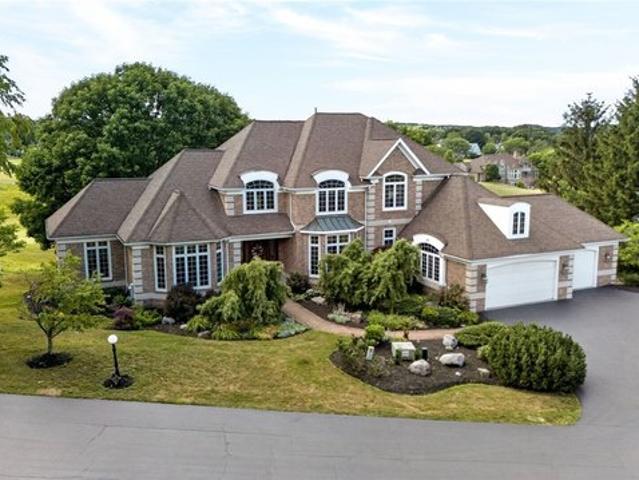 20 Moraine Pt, Victor, NY 14564