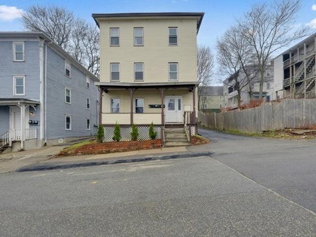 20 Mott St, Worcester, MA 01604