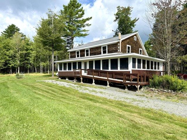 20 Mountain View Ln, Rockwood T1 R1 Nbkp, ME 04478