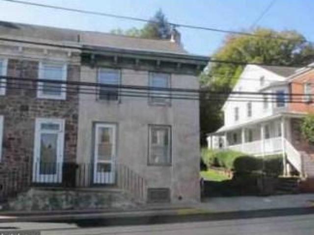 20 N Main St, Spring City, PA 19475